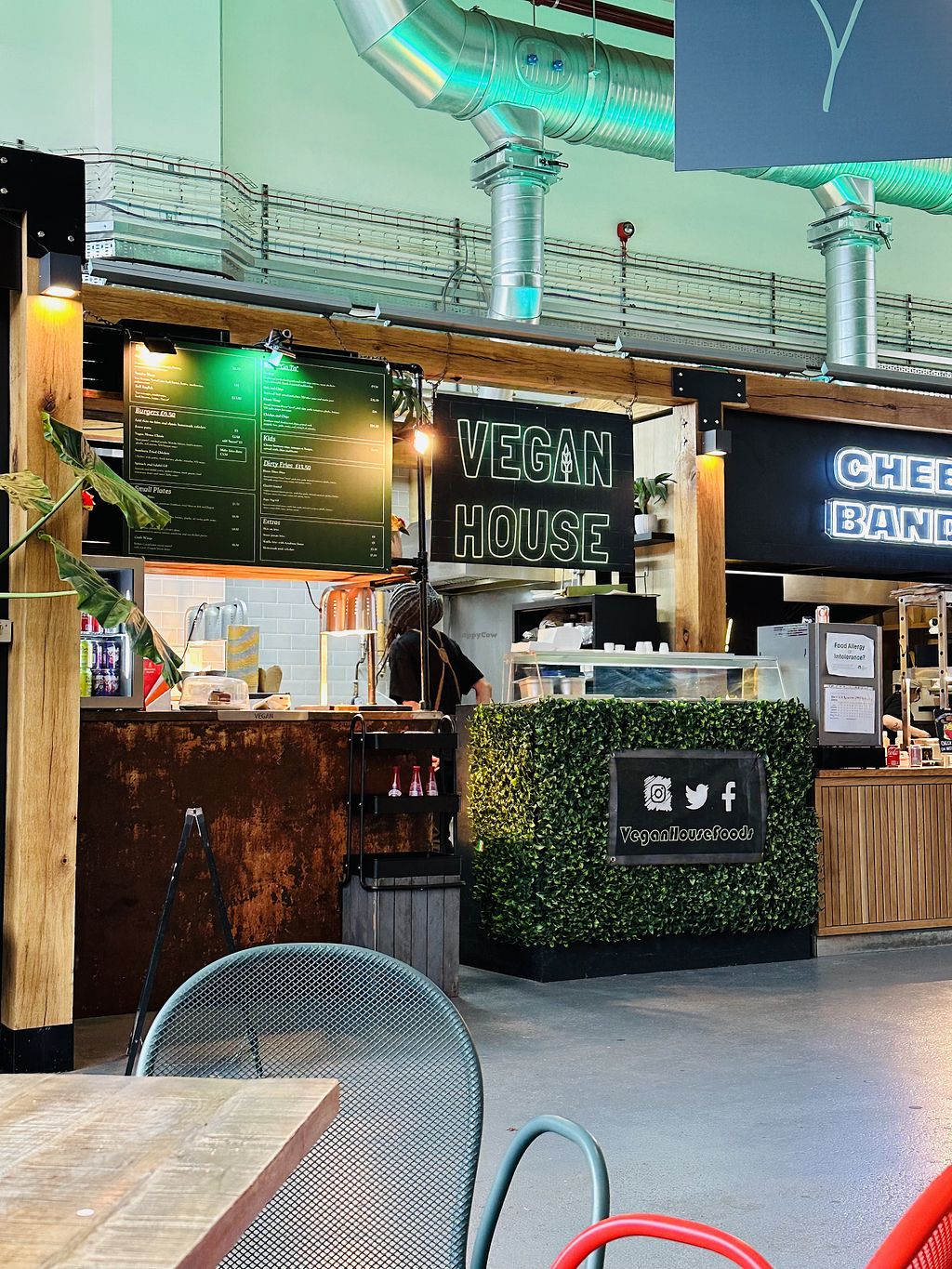 Vegan House Reviews & Info // Vivovega
